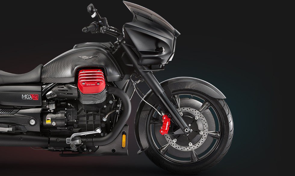 Moto Guzzi MGX-21. Guzzi style bagger
