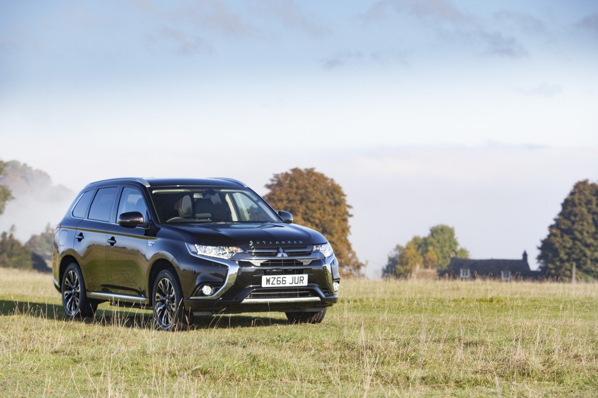 2017 Mitsubishi Outlander PHEV Juro Edition Is for the UK Only