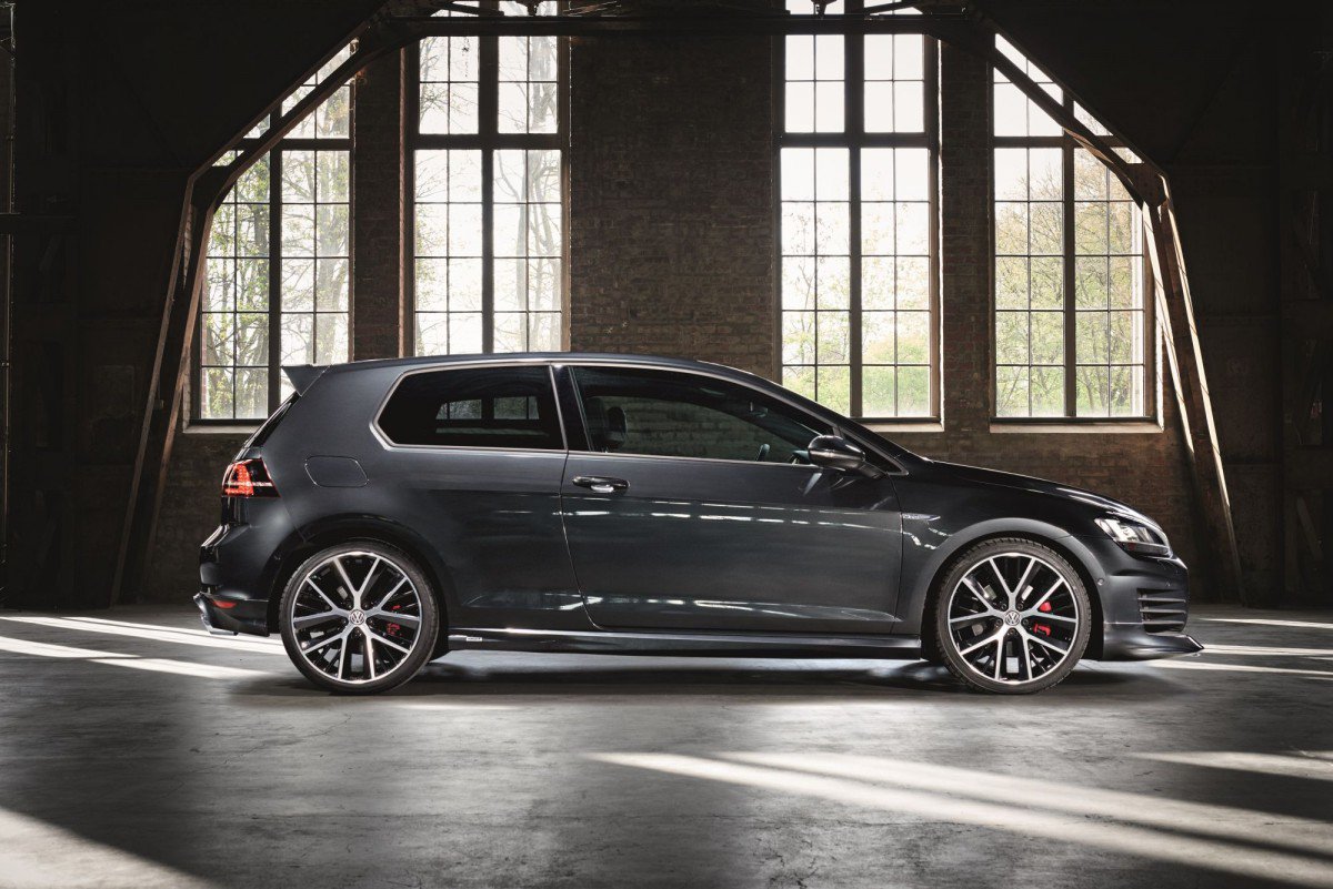 Dress Your Volkswagen Golf to Impress with Oettinger's New Body Kit