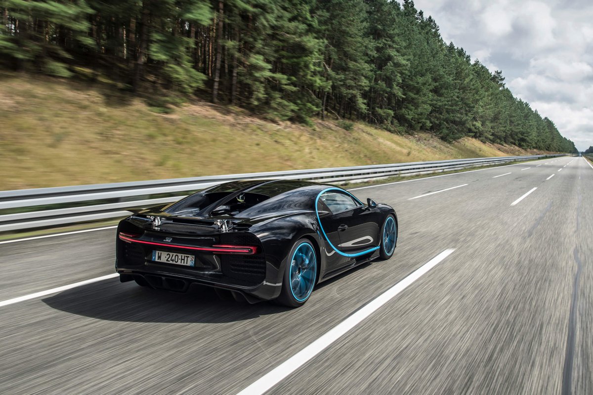 Bugatti Chiron does 0-400 km/h-0 in 41.96 seconds, sets world record