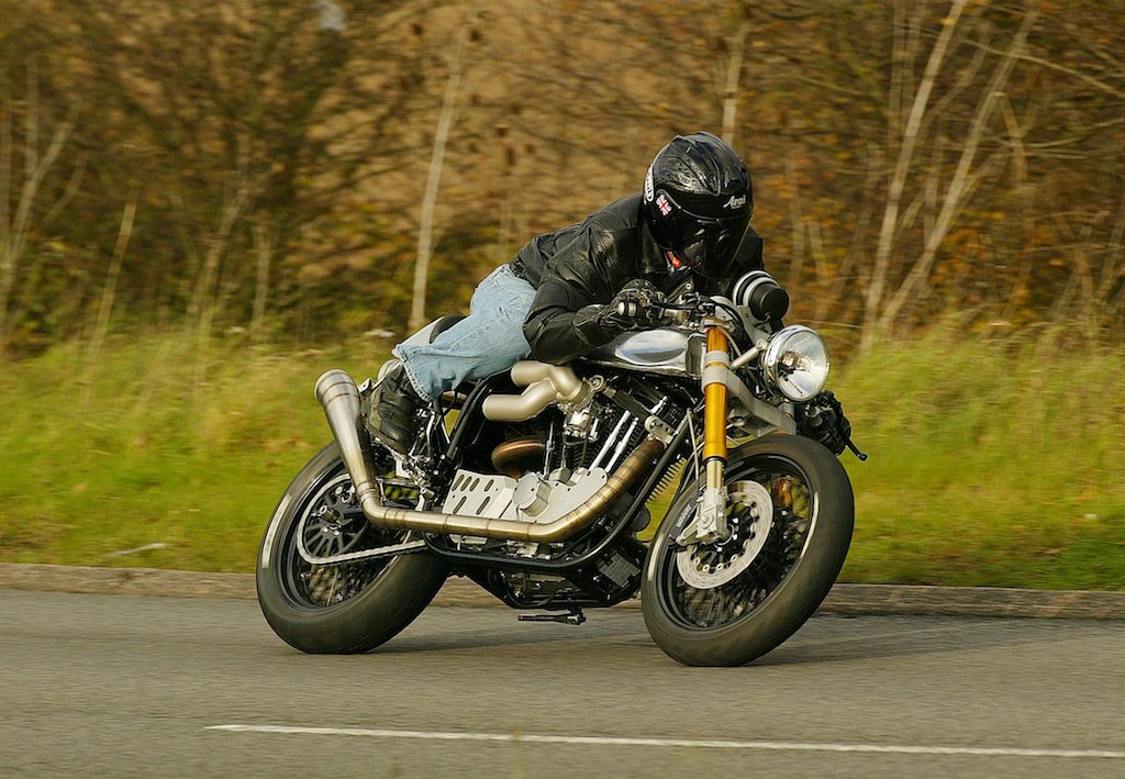 ACE CAFÉ RACER road test: Little Miss Dynamite