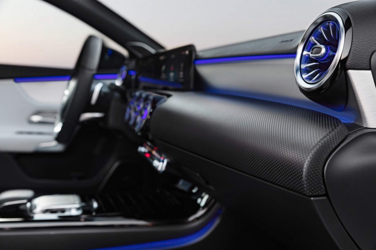 First official interior photos prove all-new 2018 Mercedes-Benz A-Class ...
