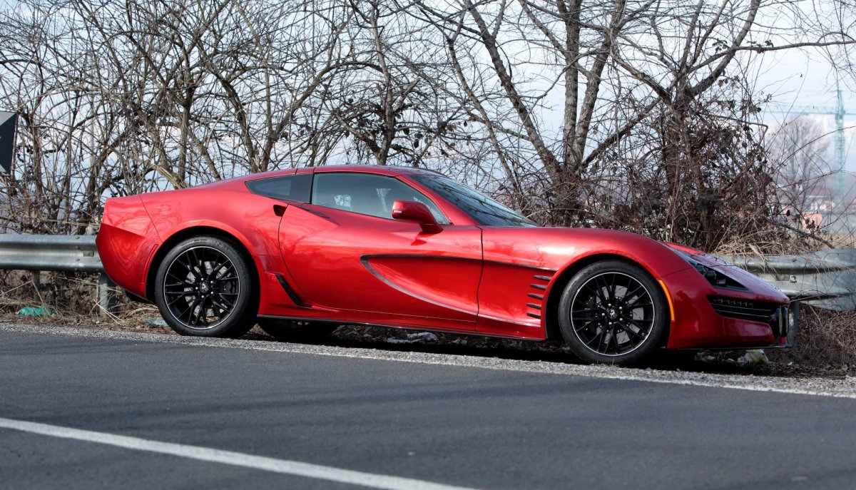 Equus Automotive unveils Corvette C7-based Throwback supercar with 1,000 hp
